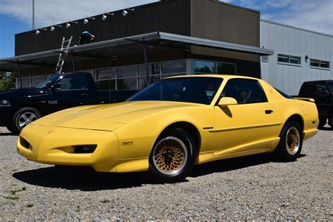 1992 Pontiac Firebird American Muscle Carz