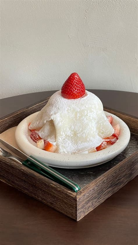 용산 해방촌 카페 토터스 딸기 모찌 수플레 케이크 찐후기 네이버 블로그