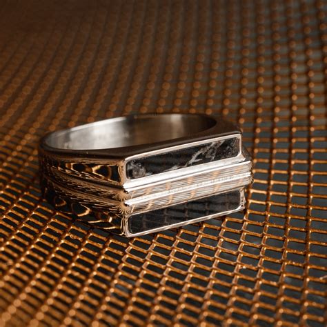 finite ring marble silver holzkern