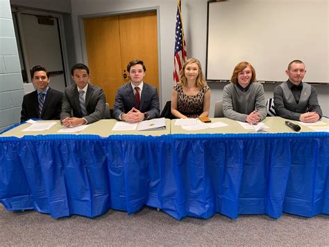 Alpha Kappa Iota Chapter Of Phi Theta Kappa Honolulus Phi Theta Kappa Chapter Named 5th Time