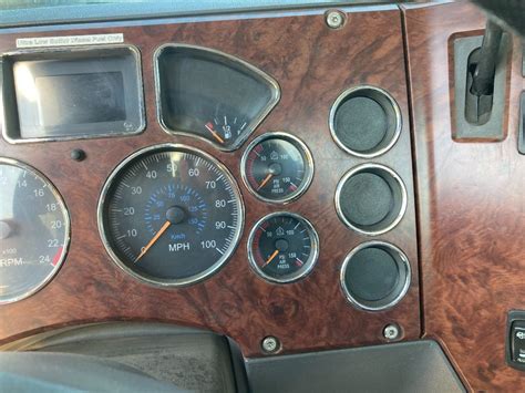A2c53090358 Mack Titan Td Speedometer Instrument Cluster For Sale