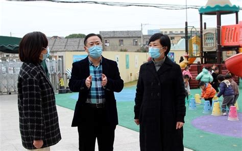市教育局局长陈海波暗访督查校园疫情防控工作