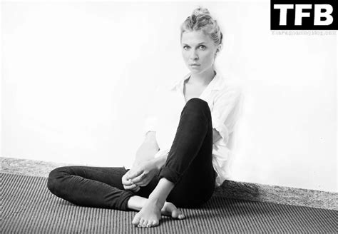 Cl Mence Po Sy Nude Sexy Collection Photos Thefappening