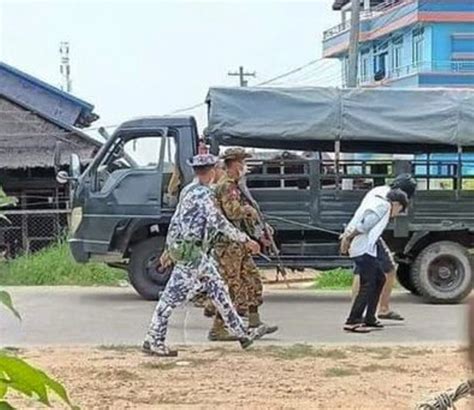 Khit Thit Media မကွေးမြို့တွင် လျှပ်စစ်ဝန်ကြီးဌာနမှ Non Cdm ညွှန်ကြားရေးမှူးနှင့်ဇနီးကို စစ်တပ