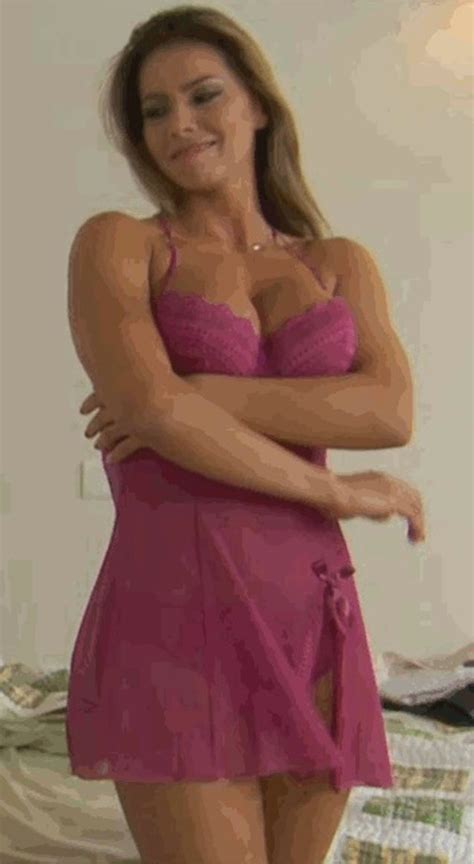 Whats The Video Her Name Is Esperanza Gomez Esperanza Gomez 1099482 ›