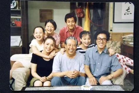 蒋小涵的家世 褪去贾圆圆滤镜 风闻网