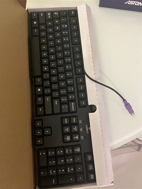Logitech Ps 2 Keyboard Computers And Tech Parts And Accessories Computer Keyboard On Carousell
