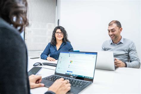 más de 25 años avanzando softeng