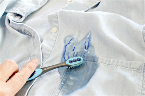 Guide Removing Ink Stains From Clothes Fabric Effectively
