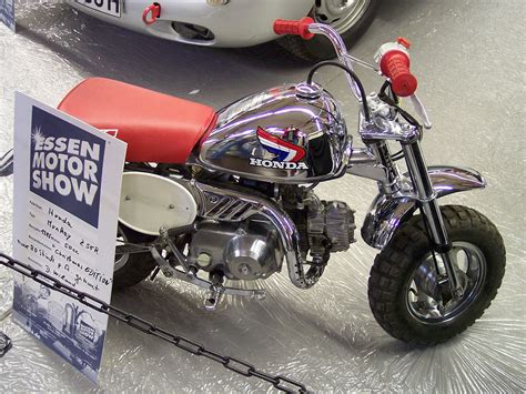 File Honda Monkey Z50R Vr EMS Wikimedia Commons