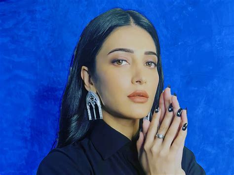 Shruti Haasan Biography Wiki Biodata From Shruti Haasan Atomi Reona