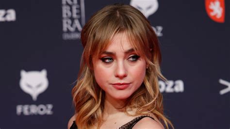 Netflix La Serie De 8 Capítulos Subida De Tono Para Ver En Pareja Que