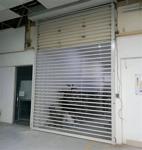 Polycarbonate Rolling Shutter Height 8 Feet At ₹ 450 Sq Ft In Shahjahanpur Id 24248505362