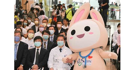 翻轉抗生素抗藥性危機抗生素合理使用巴士巡迴展臺大醫院開跑 蕃新聞