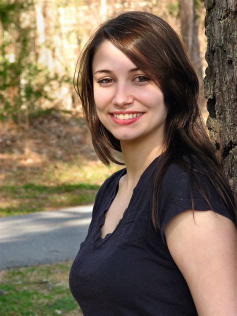 Free Photo Close Up Portrait Of A Beautiful Girl Beautiful Clothing