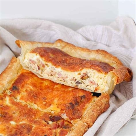 Simple Egg And Bacon Pie Only 6 Ingredients Bake Play Smile
