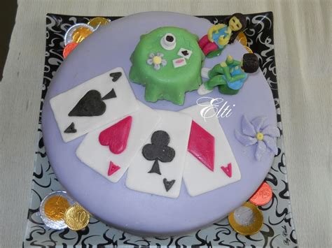 Торта Червено кадифе Тема Белот Покритие захарен фондан