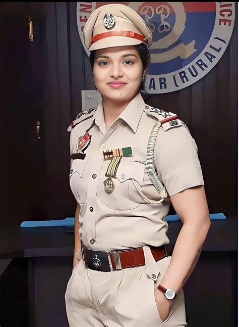 Indian Police Uniform Badge Ips Officers Lady Aesthetic Ips Officers Lady Wallpaper Lady Police
