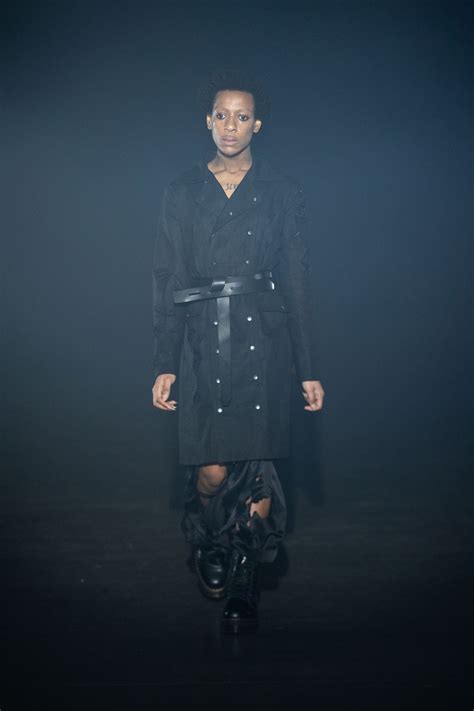 Art School News Collections Fashion Shows Fashion Week Reviews And