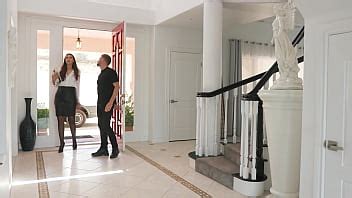 Stranded Hottie Bella Rolland Takes An Anal Slamming From Hung Hero Gp Xvideos Com