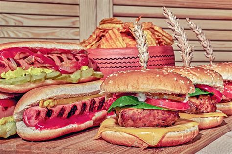 패스트 푸드 레스토랑 배경입니다 햄버거 핫도그와 칩의 큰 순서입니다 0명에 대한 스톡 사진 및 기타 이미지 0명 굽기 돼지고기 Istock