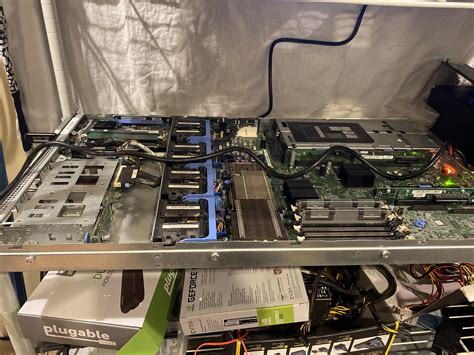 Got This Old Intel Server From My Uncles Office After They Downsized Anyone Know How It Works