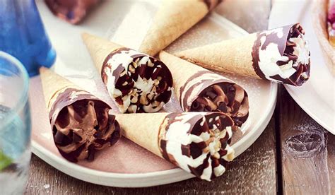 12 Mini Cônes Vanille Chocolat Surgelés Les Glaces And Sorbets Picard