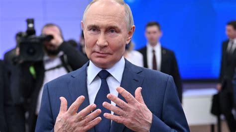 Putin Speaks To Trump Condemns Israels Strikes On Iran Kremlin Says