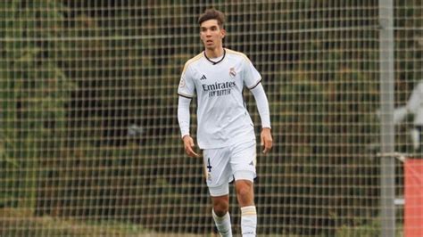 Una Perla Valenciana Del Real Madrid Cf Potencia El Patacona Cf Golsmedia