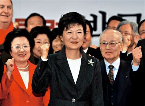 6 日本政壇變天 南韓女總統出爐 看雜誌