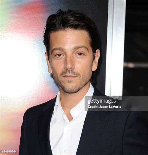 11275 Diego Luna Actor Photos And High Res Pictures Getty Images