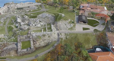 По крепостните стени на Филипопол