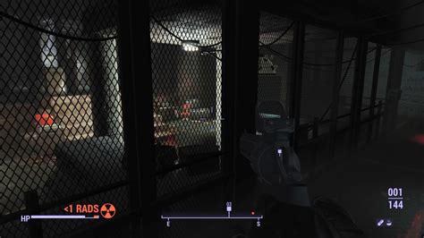 Invisible Sword Wielding Assaultron Rfo4