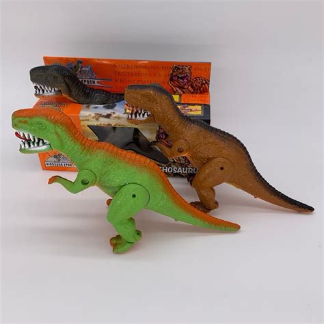 ของเล่นไดโนเสาร์ เดินได้ มีเสียง ลิ้นมีไฟ ตามีไฟ Dinosaur E87 Shopee Thailand