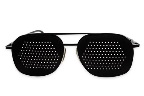 Refraction Vs Diffraction Whats The Difference Optics Mag