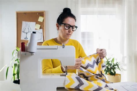 How To Match Printed And Woven Fabric Patterns Along Seams 3 Methods Gathering Thread