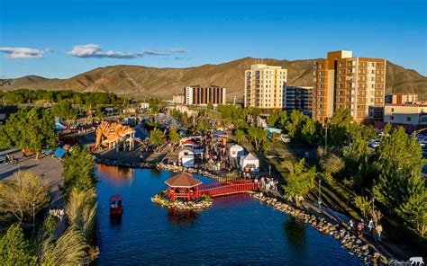 Үзэсгэлэнт Баянхонгор Added A Үзэсгэлэнт Баянхонгор