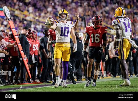 Lsu Tight End Bauer Sharp 10 Celebrates After His First Down Against