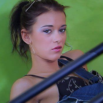 Vicky Seduces The Producer 19 Photos