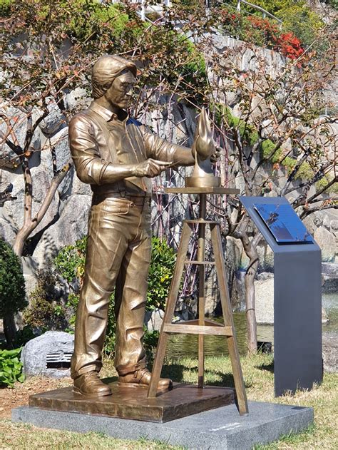 위대한 조각가 문신 탄생 100주년 기념 특별 초대전 문신文信 100년의 유산展 글로벌이코노믹