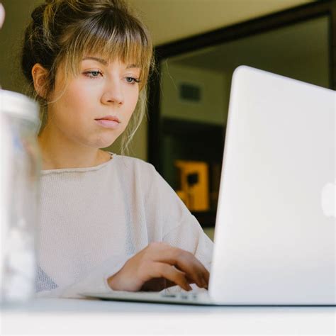 Pin By Michell Lanstrage On Janette Mccurdy Jeannette Mccurdy Jennette Mccurdy Jeanette