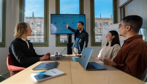 Code Switching In The Workplace Everything Companies Need To Know