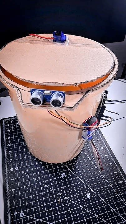 Smart Dustbin Using Arduino🗑️🚮arduino Arduinoproject Robot