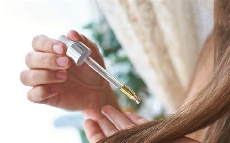 Dandruff Vs Dry Scalp Key Differences And Treatments The Derm Spot