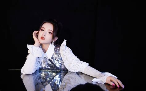 火箭少女101成员图片壁纸 芒果xo