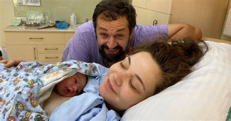 ილო ბეროშვილს და ანი ბებიას ბიჭი შეეძინათ ფოტო Marao