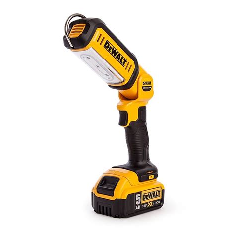 Dewalt DCL050 18V li-ion XR håndholdt LED arbeidslys | Prohandel AS