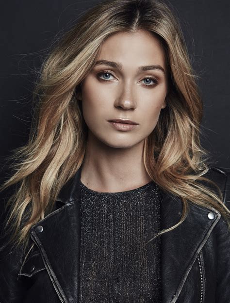 Martin Models Instagram Twitter And Facebook On Idcrawl