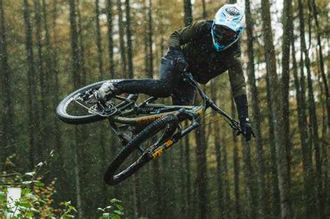 High Spec Builds And Fresh Colourways Saracen 2023 Range Overview Trendradars