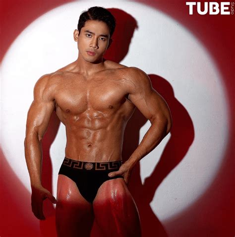 肉壮肌肉型男 Talo Nguyen